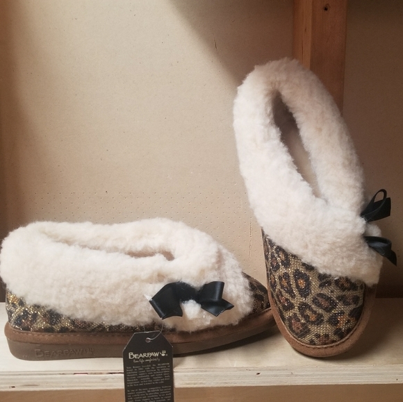 BearPaw | Shoes | Bearpaw Fur Lined Cheetah Slippers | Poshmark